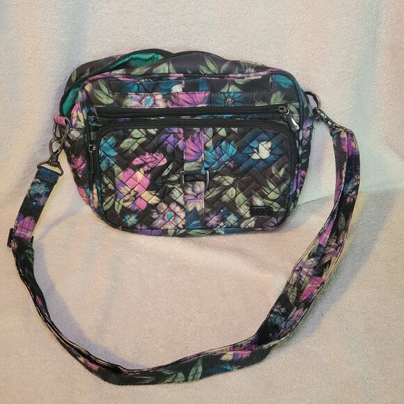 lug | Bags | Lug Signature Scoop Crossbodyhand Held Bag Purse Black ...